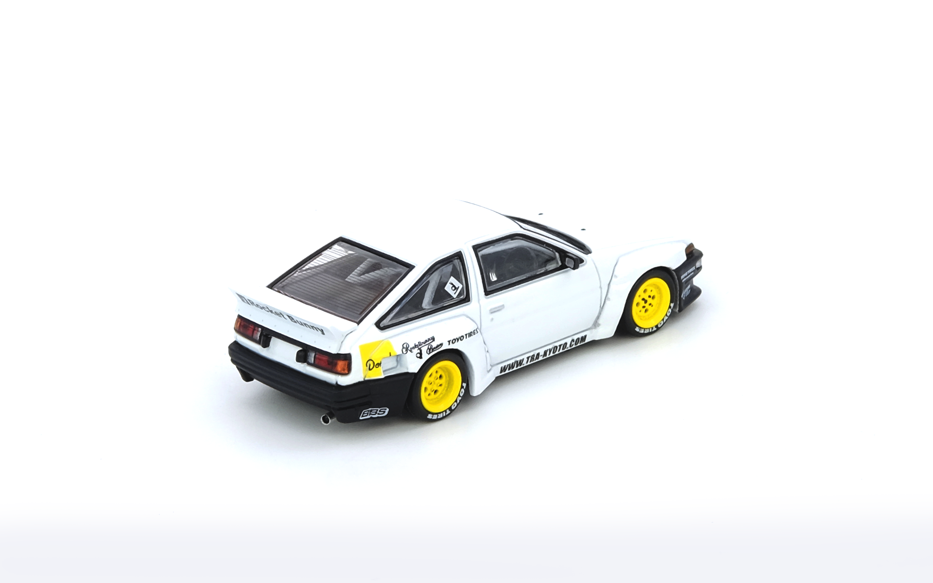 Toyota Corolla Trueno AE86 "PANDEM / ROCKET BUNNY" White - Inno Models