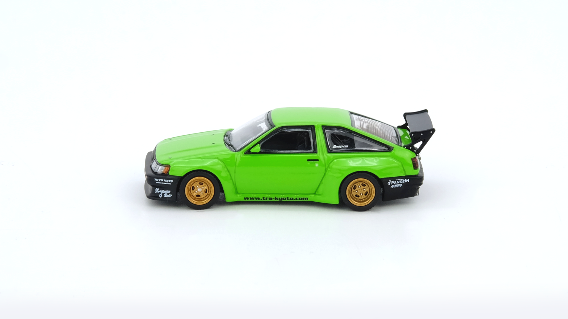 Toyota Corolla Levin AE86 "PANDEM / ROCKET BUNNY" Green - Inno Models
