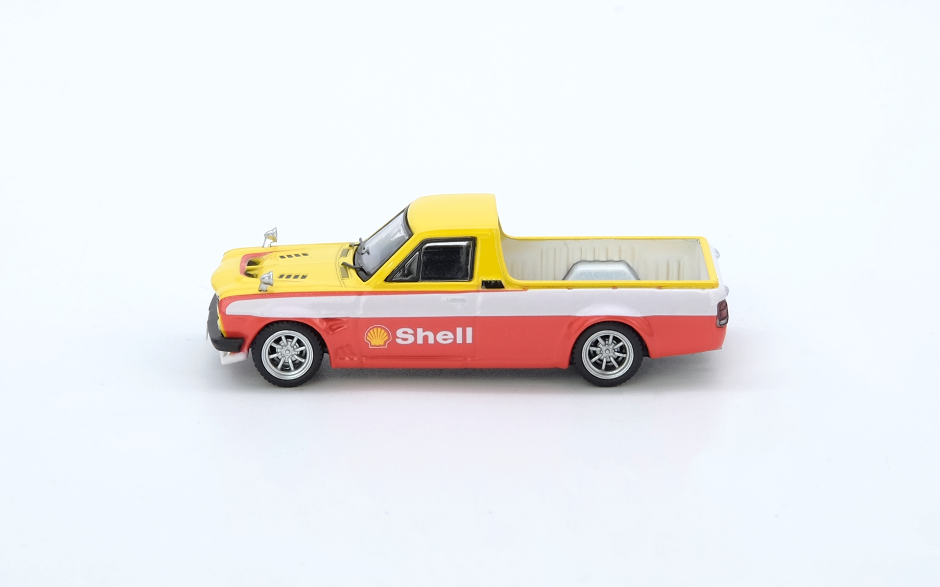 NISSAN SUNNY HAKOTORA Pick Up Truck "SHELL" - Inno Models