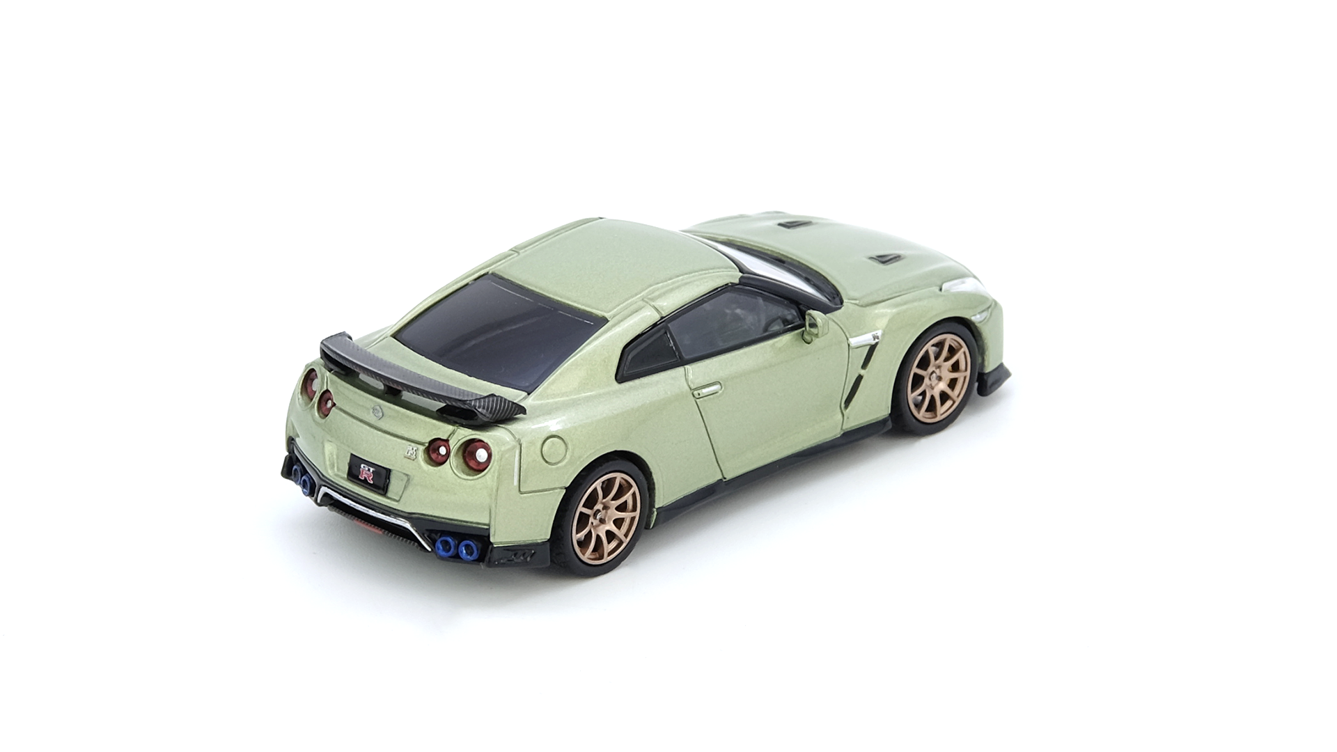 NISSAN GT-R (R35) Millennium Jade - Inno Models