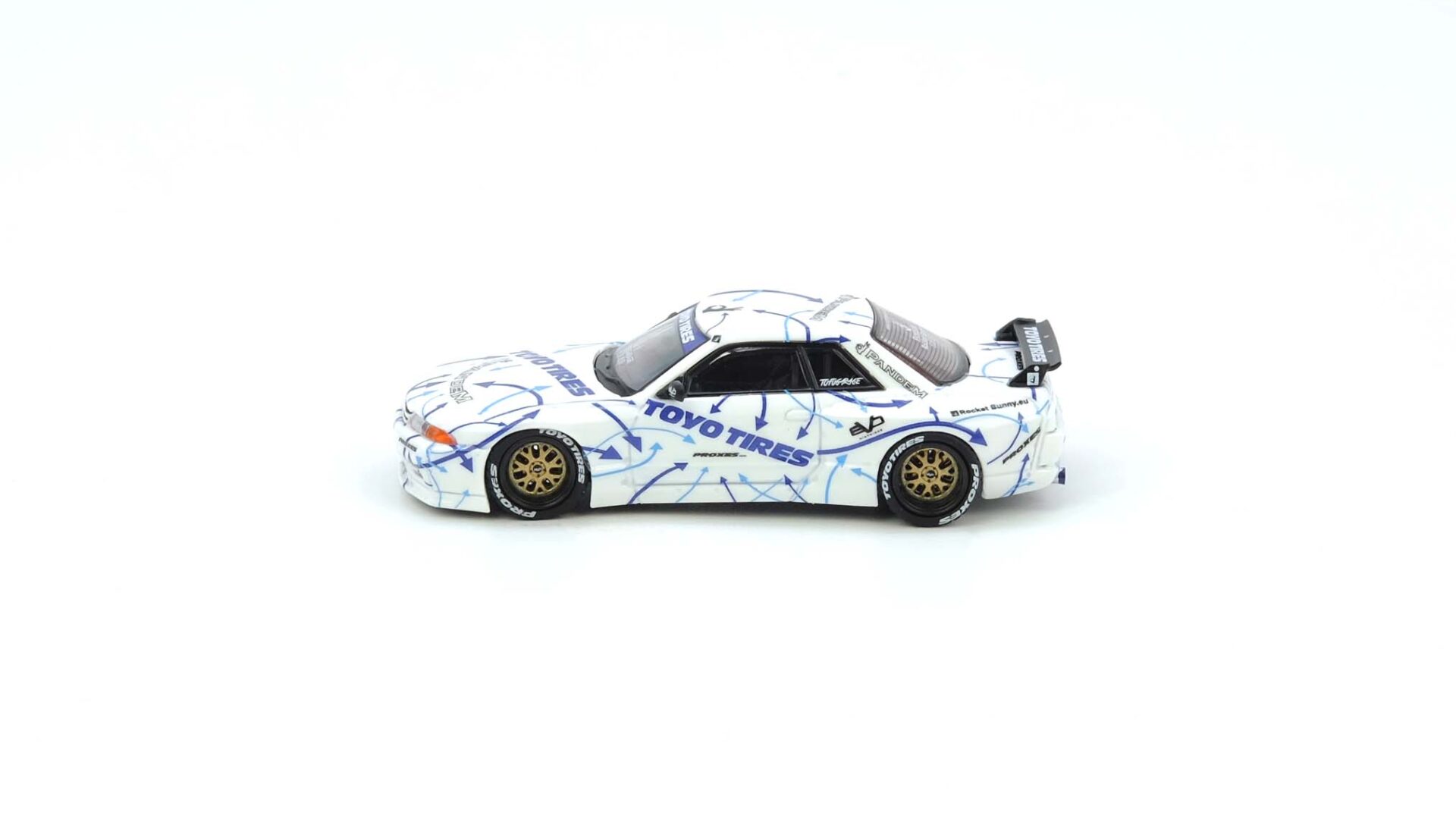 Nissan Skyline GT-R (R32) Pandem - "Toyo Tires" - Inno Models
